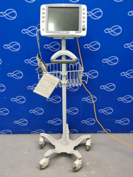GE Dash 2500 Patient Monitor on Rollstand