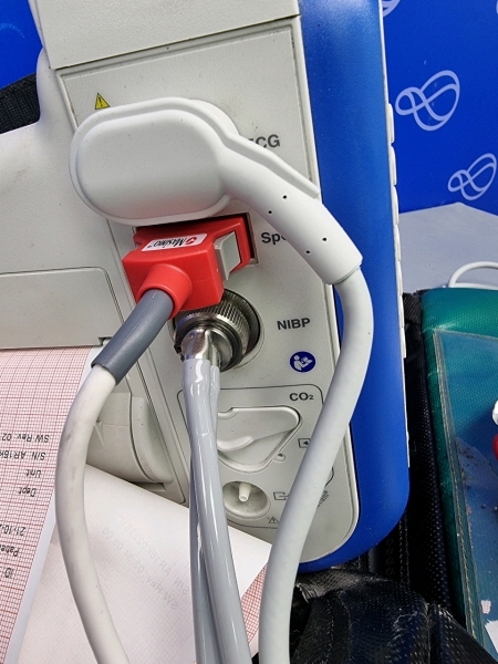 Zoll X Series Defibrillator with CO2 port