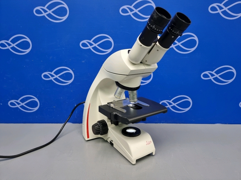 Leica DM500 Benchtop Microscope