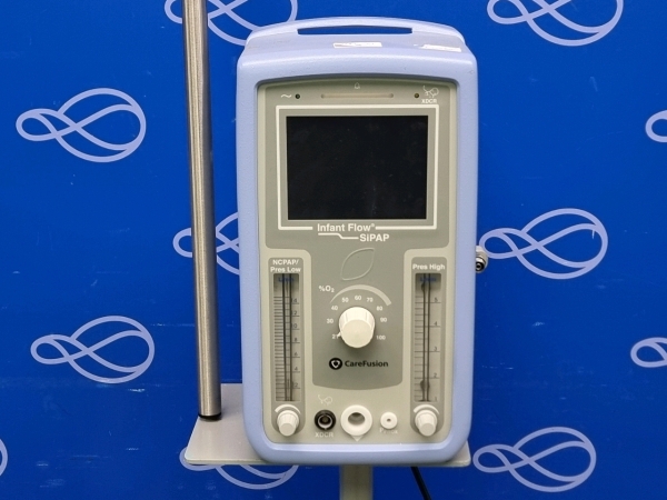 CareFusion Infant Flow SiPAP Ventilation System on Rollstand