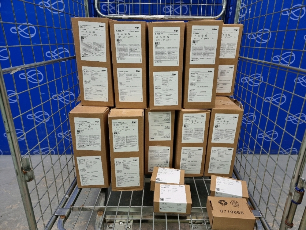 Quantity of Draeger Single Use Valves and 4 x Draeger Infinity ID Flow ...