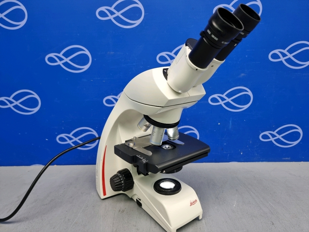 Leica DM500 Benchtop Microscope