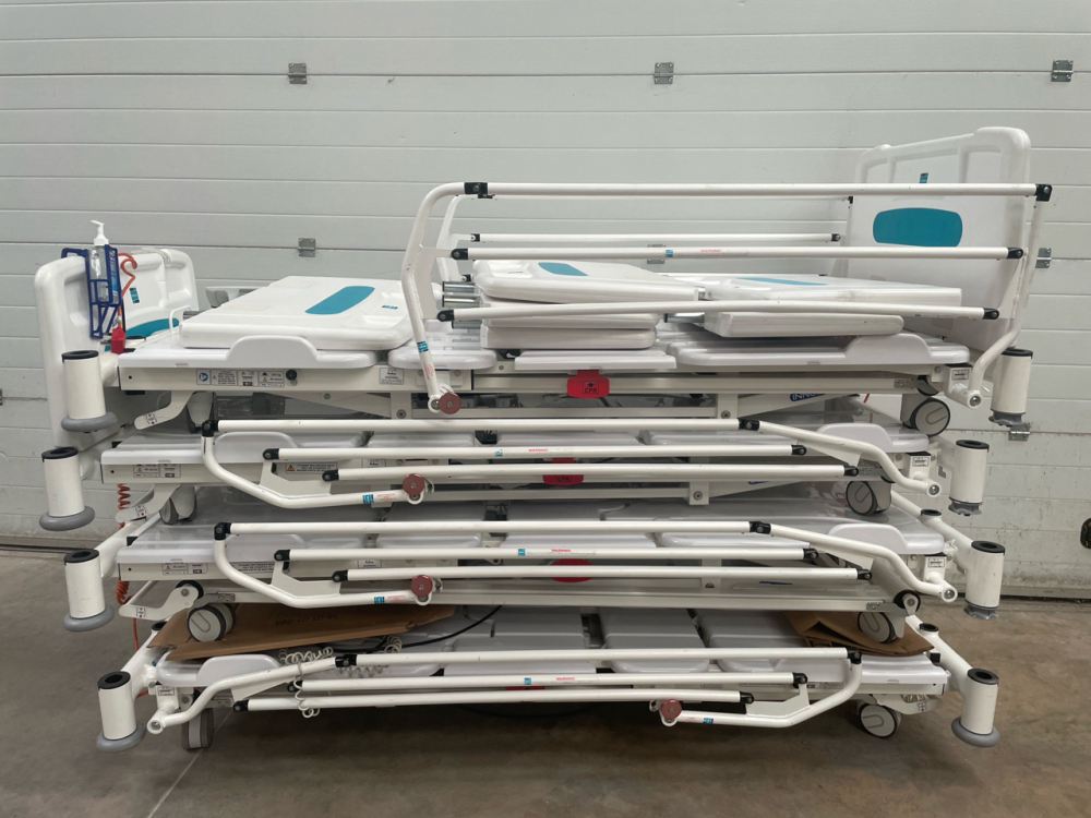 4 x Sidhil Innov8 Low Level Beds