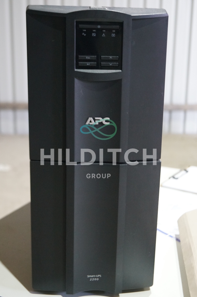 8 x Applied Biosystems APC Smart-UPS 2200 * Untested