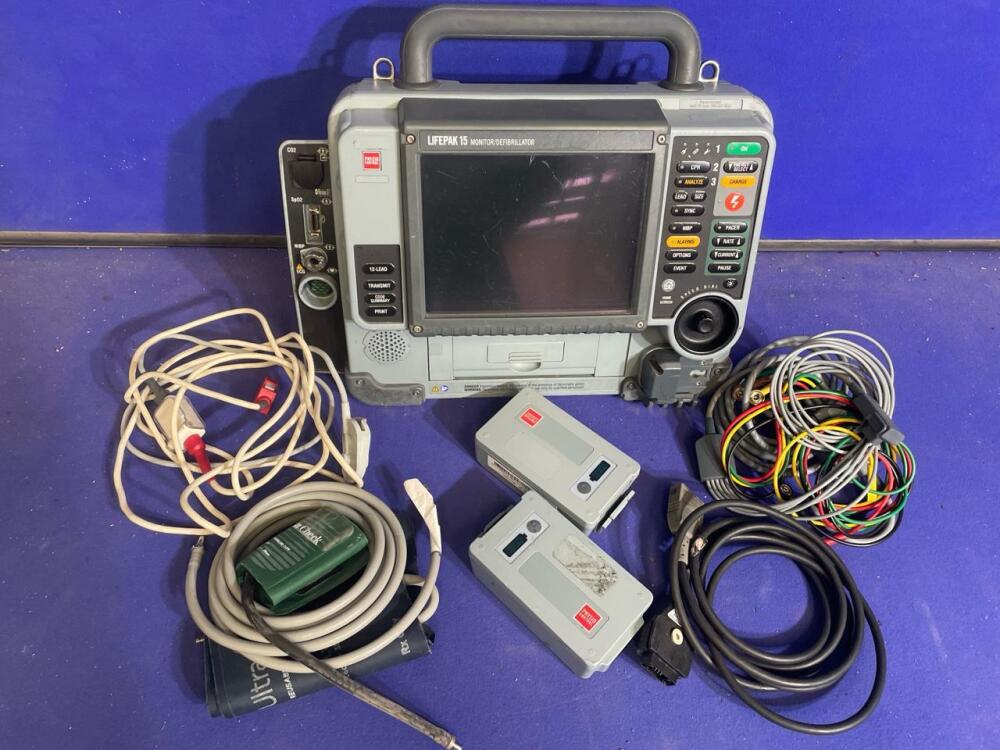 Physio Control LifePak 15 Version 4 Defibrillator with Pacer & CO2 Port