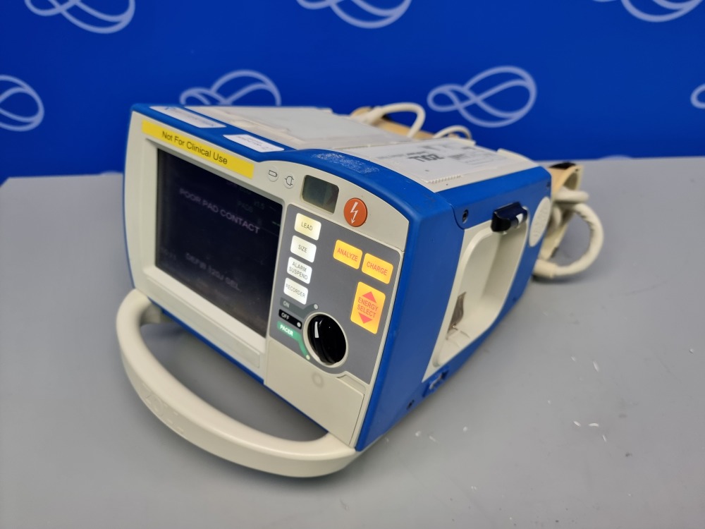 Zoll R-Series Plus Defibrillator (With Pacing)