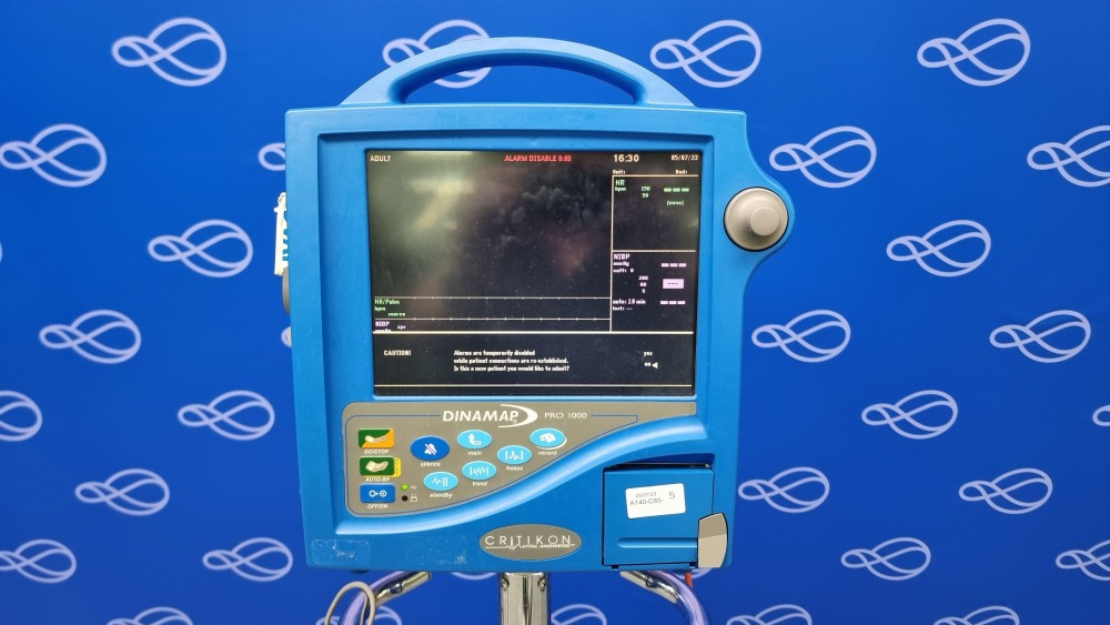 Dinamap Pro 1000 Vital Signs Monitor On Rollstand