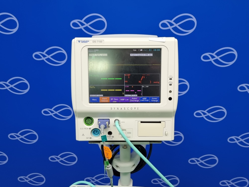Fukuda Denshi Dynascope DS-7100 Patient Monitor on Rollstand
