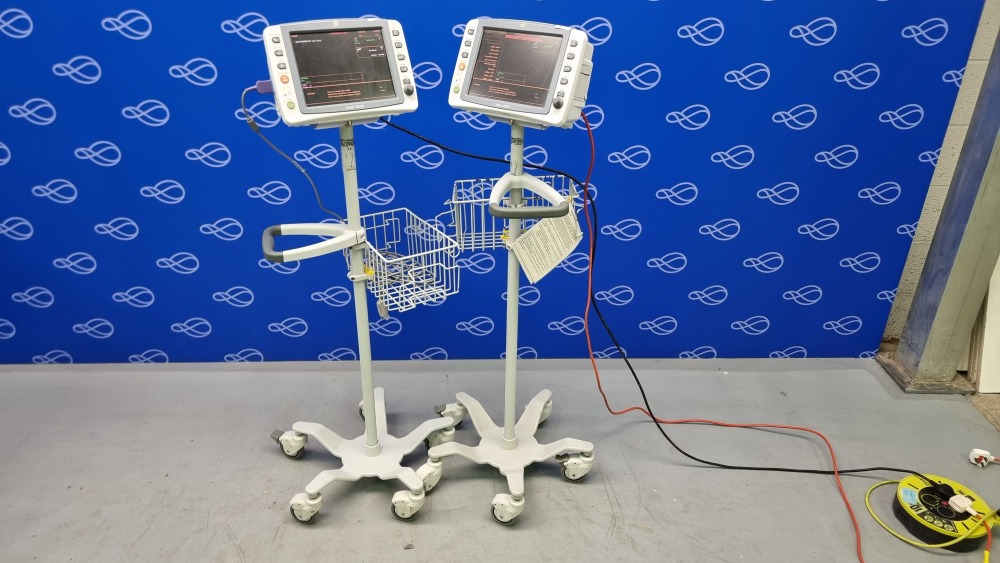 2 x GE Dash 2500 Patient Monitor on Rollstand