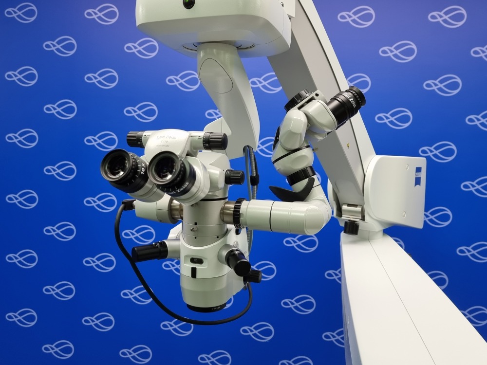 Zeiss OPMI Lumera i Operating Microscope