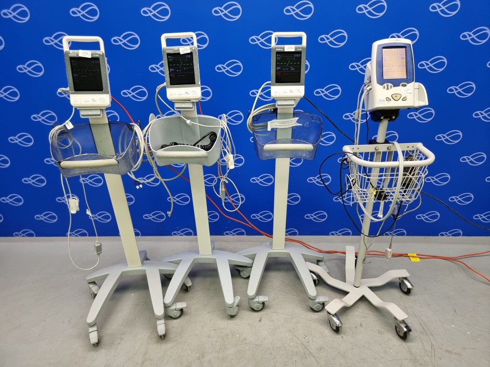 3 x Mindray VS-600 Vital Signs Monitor And 1 x Welch Allyn LXi Vital ...