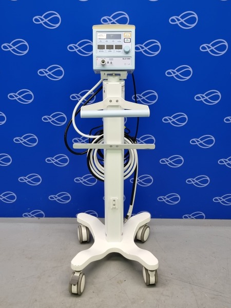 SLE 1000 Ventilator on Medicart 1000