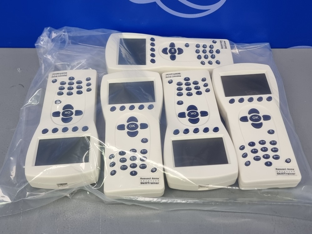 5 x Resusci Anne Advanced Skill Trainer Handset 2 x Laerdal Sim Pad ...