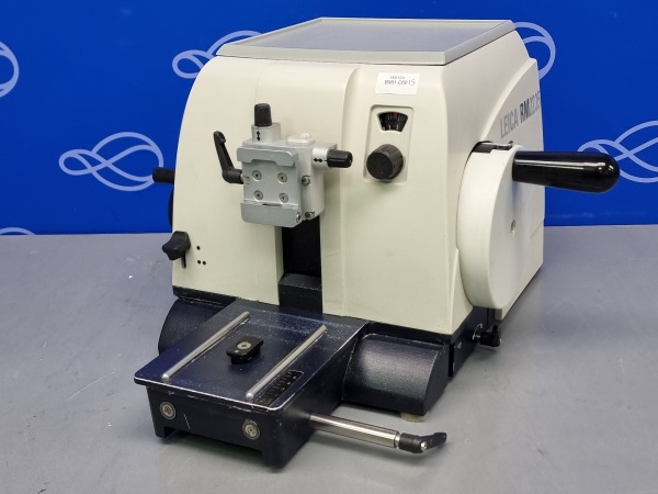 Leica RM2235 Microtome
