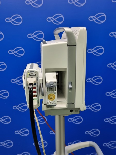GE Carescape B650 Patient Monitor on Rollstand