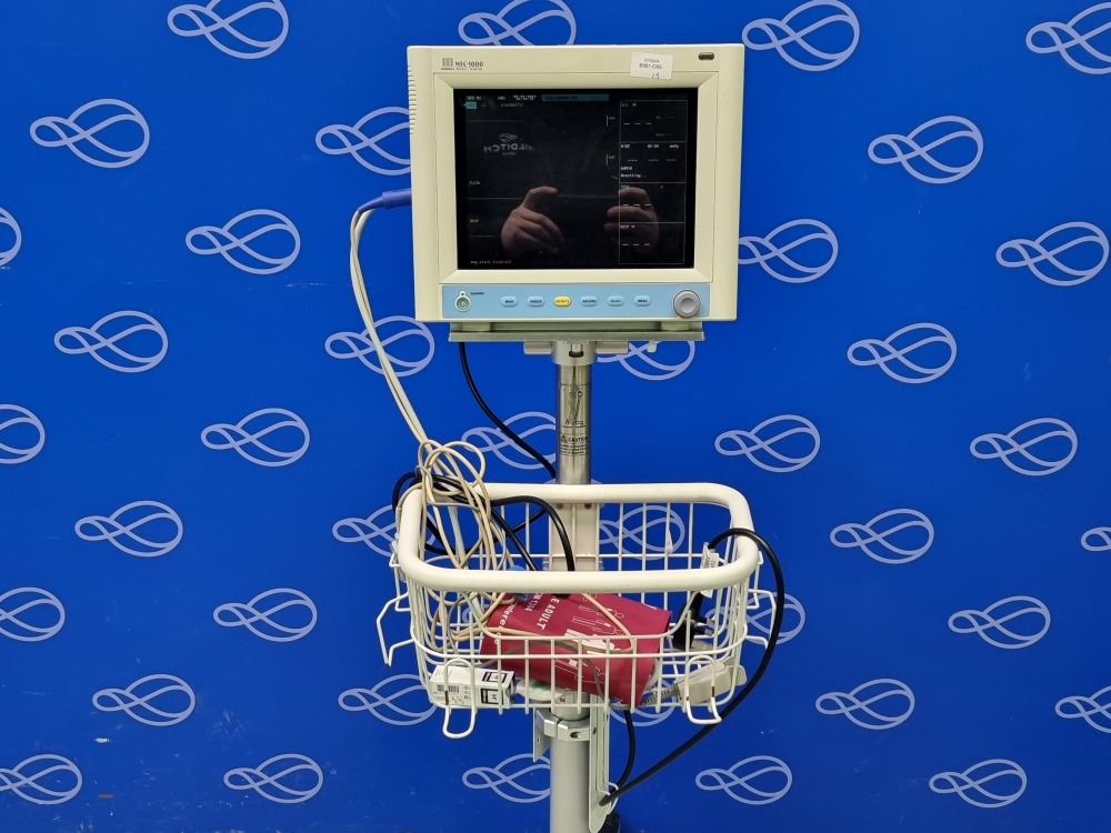 Mindray MEC-1000 Patient Monitor on Rollstand